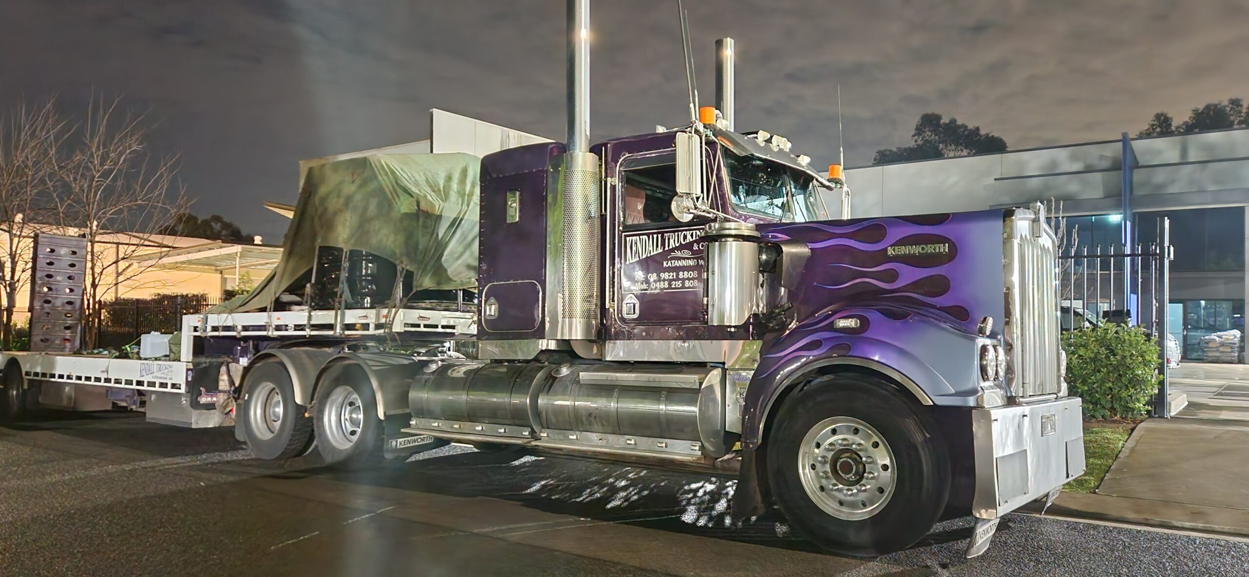 Yogi of Kendall Trucking drops in to Omikron | Omikron